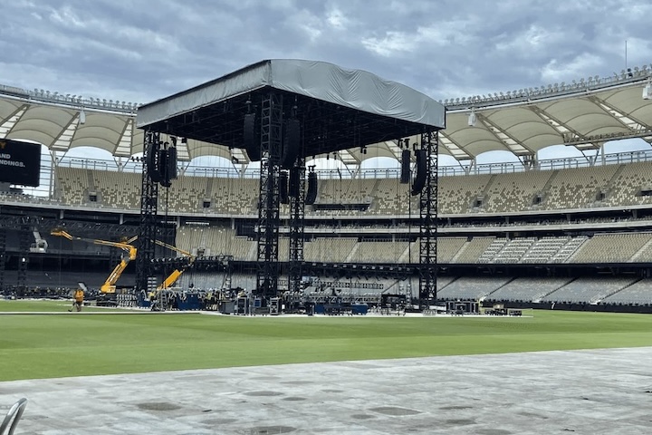 First Look At 2024 WWE Elimination Chamber Stage Setup Revealed - Sacnilk